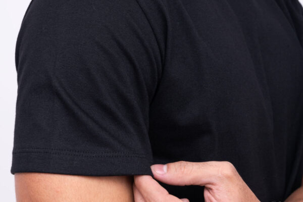 5 Problems with Wearing T-Shirts In The Office