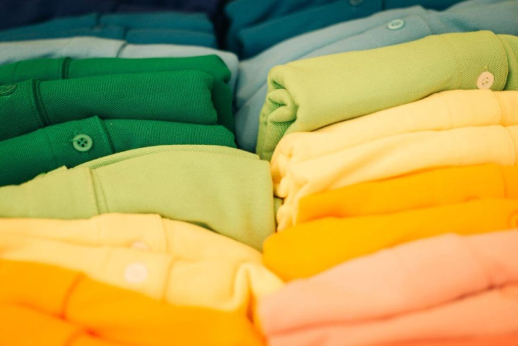 5 Tips To Avoid Wear and Tear When Washing Shirts